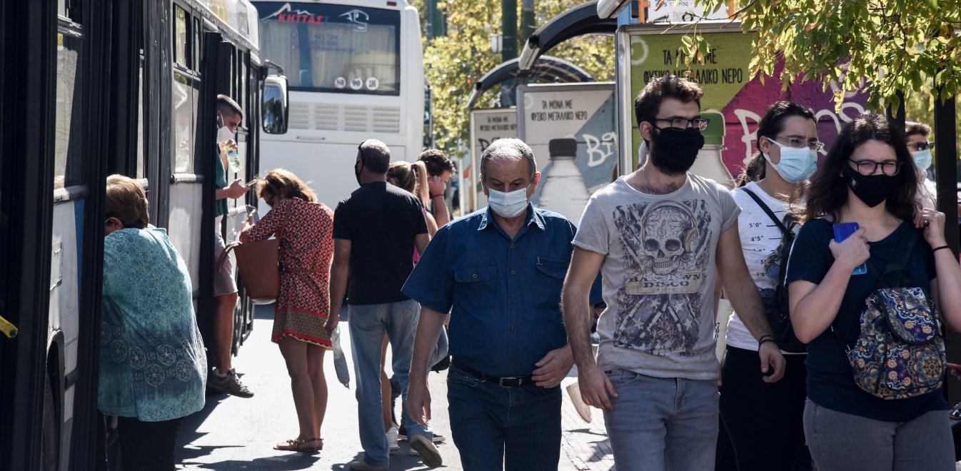 Αρση μέτρων: Μάσκες τέλος σε εξωτερικούς χώρους – Εντός της ημέρας η ...