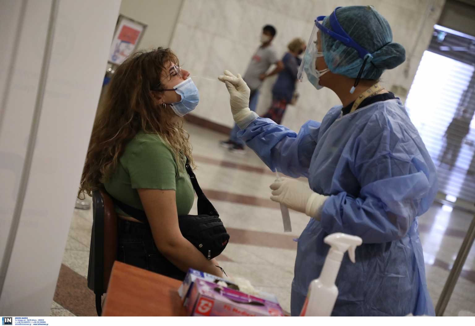 Υποχρεωτικά δυο τεστ την εβδομάδα για τους ανεμβολίαστους εργαζόμενους ...
