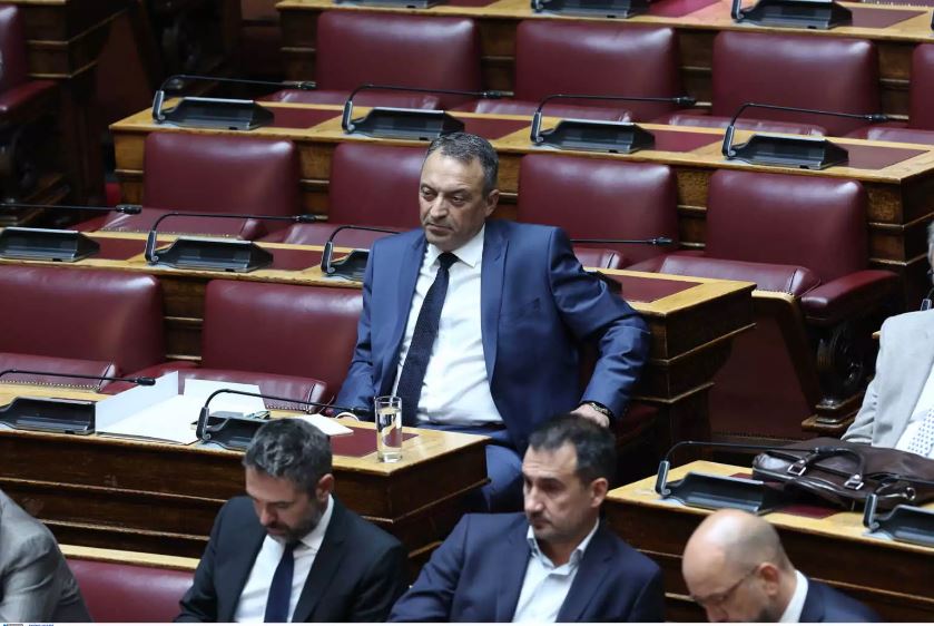 Σπαρτιάτες: «Επιλογή μας να αφήσουμε τον Βασίλη Στίγκα μόνο του» λένε ...