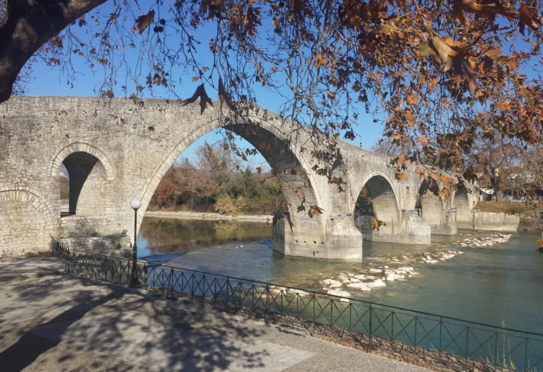Αφιέρωμα στη Μαρία Κάλλας στο Γεφύρι της Άρτας: Μια μοναδική βραδιά ...